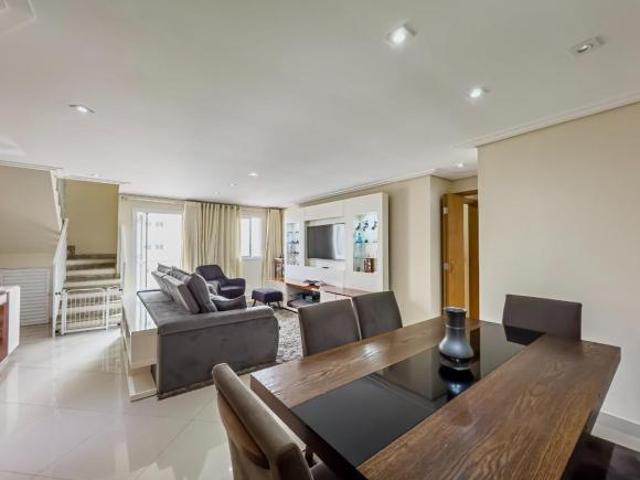 Duplex para venda em Saúde com 2 quartos, sendo 1 suíte, 156m²
