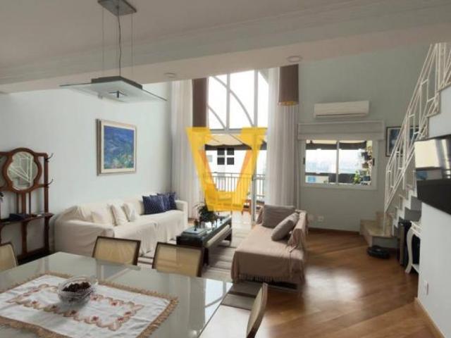 Duplex para venda em Saúde com 4 quartos, sendo 4 suítes, 188m²