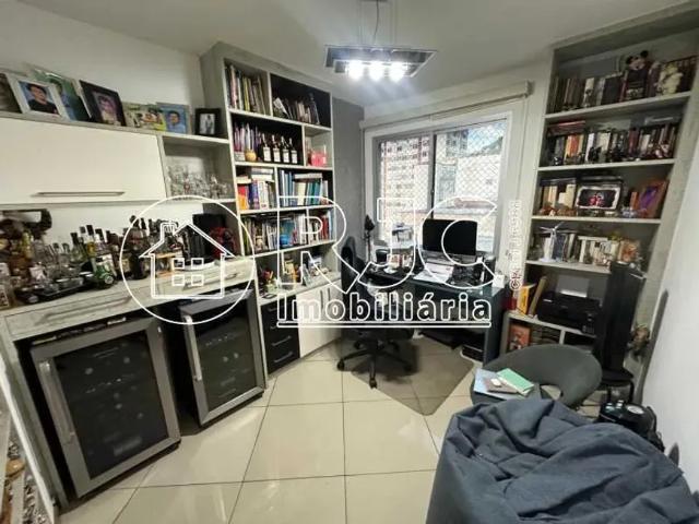 Duplex para venda possui 162 metros quadrados com 3 quartos em Tijuca Rio de Janeiro RJ