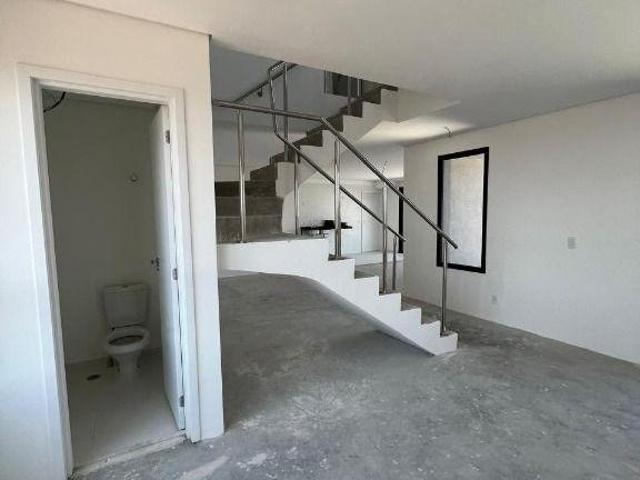 Duplex para venda possui 312 m² com 4 quartos em Vila Yara Osasco SP