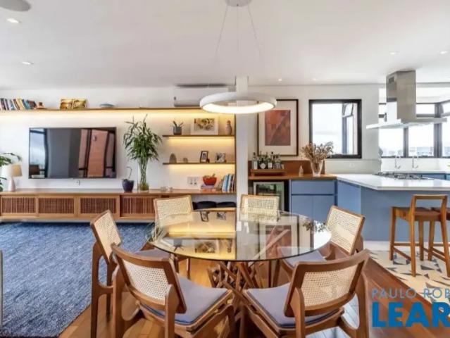 Duplex pinheiros sp