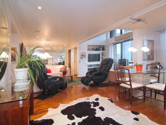 Duplex PINHEIROS 104m2