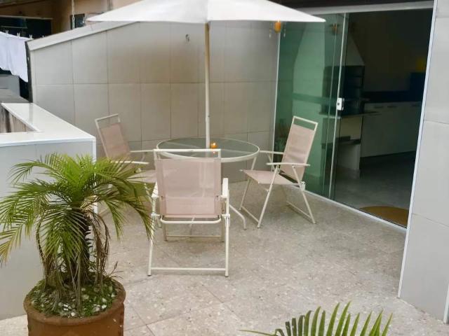 Duplex Praia Maranduba