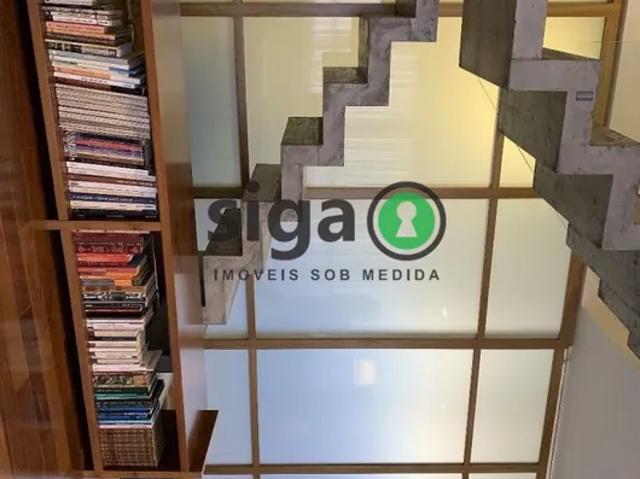 Duplex reformado no Portal do Morumbi impecável