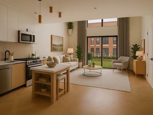 Duplex w/ terrace