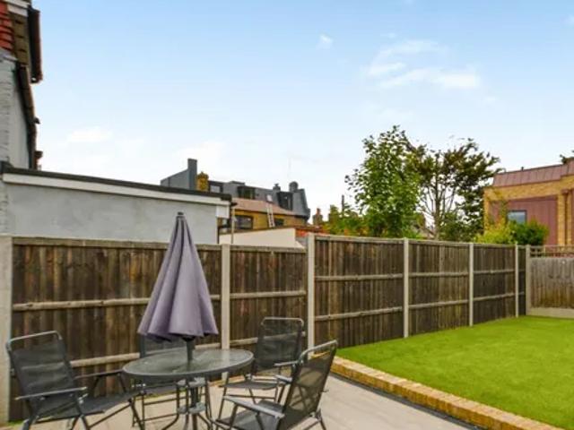 Dupree Road, London, SE7 7RR, United Kingdom | 4 bed townhouse for rent #167447011 | Rentberry