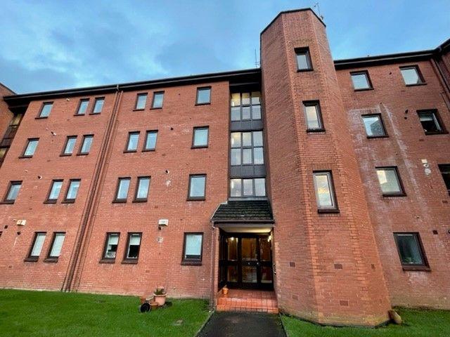 Durward Court, Glasgow G41, 2 bed flat to rent, £995 pcm | PrimeLocation