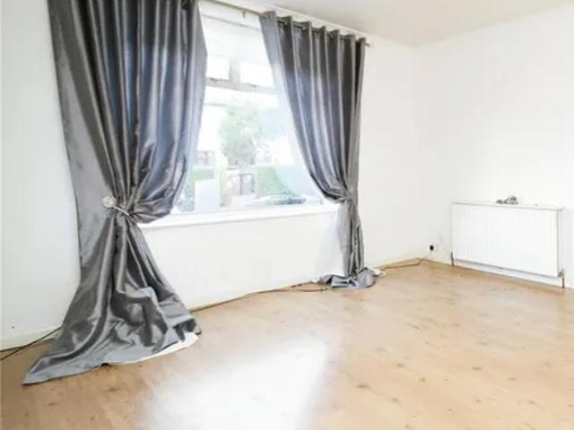 Durell Gardens, London, RM9 5XX, United Kingdom | 2 bed townhouse for rent #136386431 | Rentberry