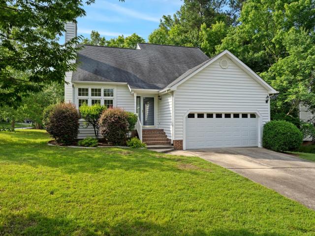 Durham Retreat with Vaulted Ceilings, Private Deck & Wooded Views