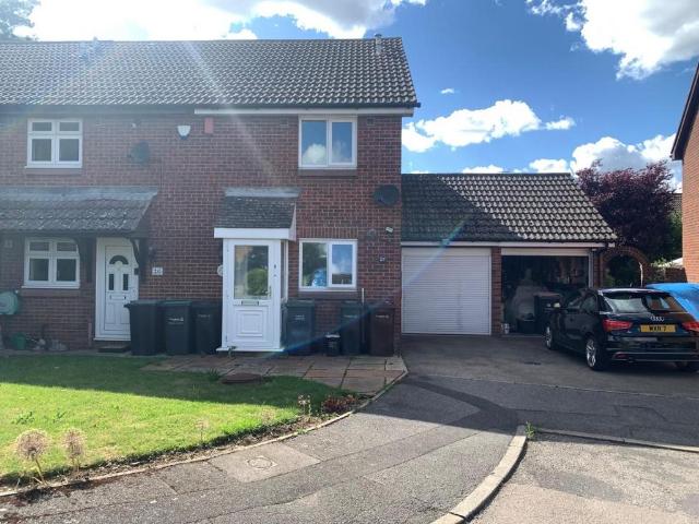 Durndale Lane, Northfleet, Gravesend. 2 bed semi detached house to rent £1,550 pcm £358 pw