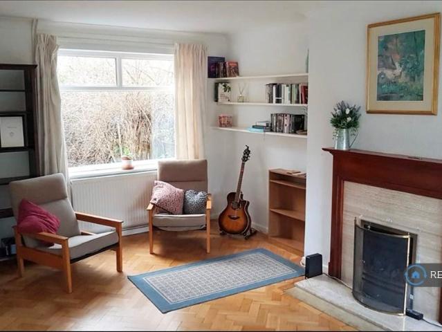 Durnford Way, Cambridge, CB4 3 bed semi detached house to rent £1,900 pcm £438 pw