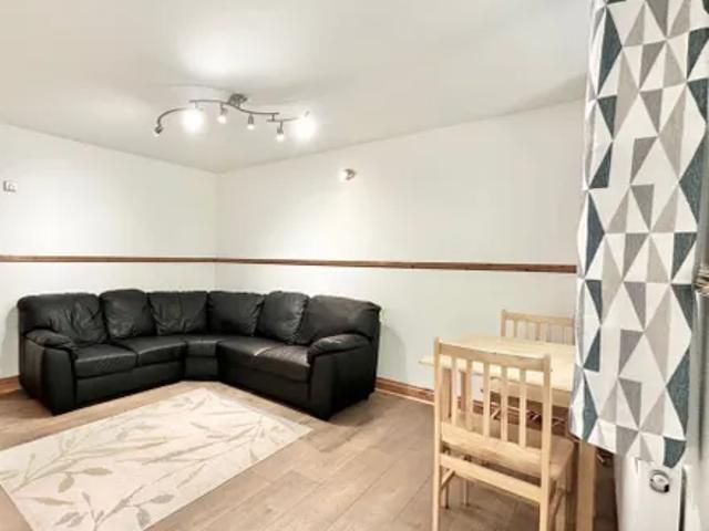 Durnsford Road, London, N11 2EL, United Kingdom | 2 bed apartment for rent #167091677 | Rentberry
