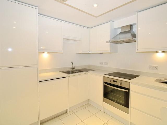 Durnsford Road, London, SW19 8GS