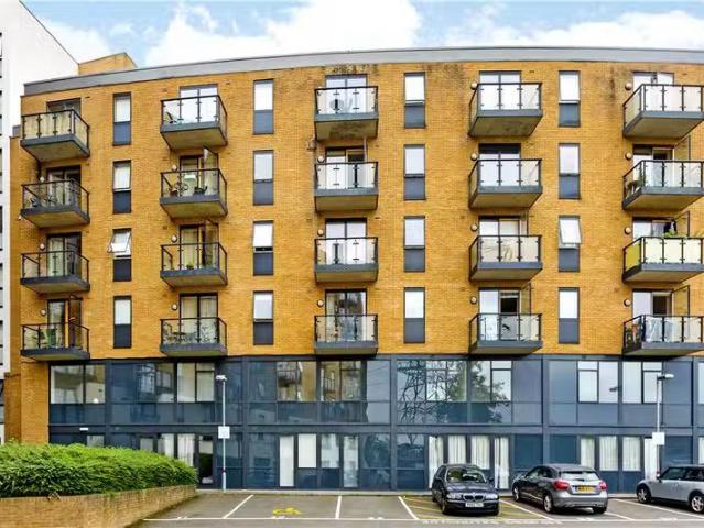 Durnsford Road, London, SW19 8JL