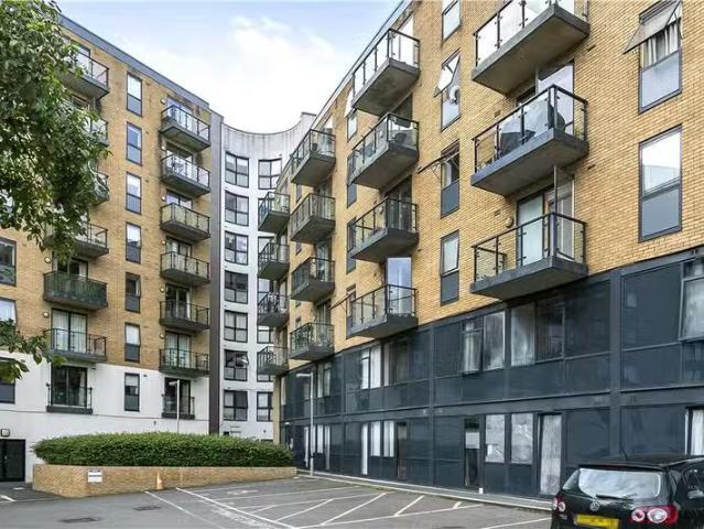 Durnsford Road, London, SW19 8JL
