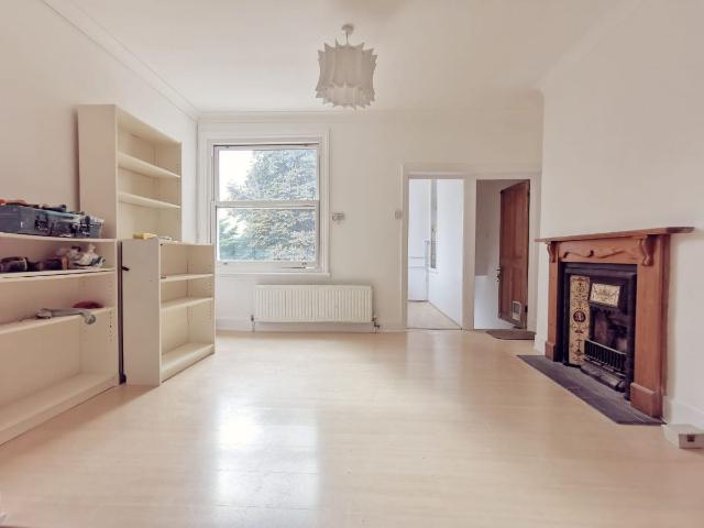 Durnsford Road, London SW19, 2 bed flat to rent, £2,195 pcm | PrimeLocation