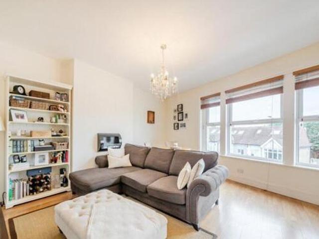 Durnsford Road, Southfields, 2 Bedroom Flat