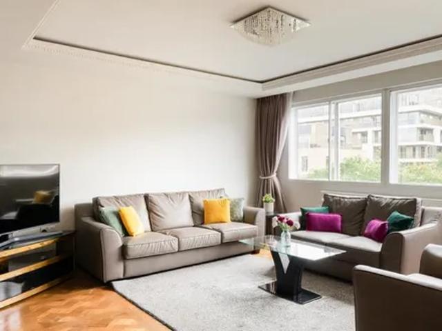 Durrels House, Warwick Gardens, London, W14 8PP, United Kingdom | 3 bed apartment for rent #133303991 | Rentberry