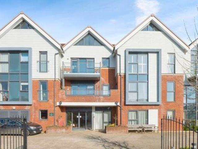 Duttons Road, Fleur De Lis, Romsey, 2 Bedroom Flat