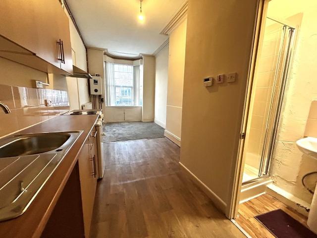 Dutchess Parade, High Street B70, Studio to rent, £500 pcm | PrimeLocation