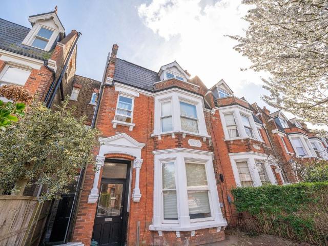 Dyne Road, Kilburn, London NW6, Studio to rent, £925 pcm | PrimeLocation