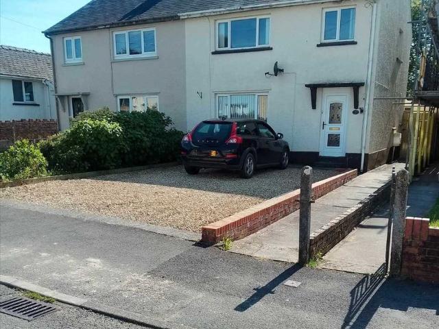 Dynevor Avenue, Llandeilo SA19, 3 bed semi detached house to rent, £1,000 pcm | PrimeLocation