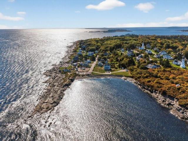 Dyer Ln, Cape Elizabeth, Home For Sale