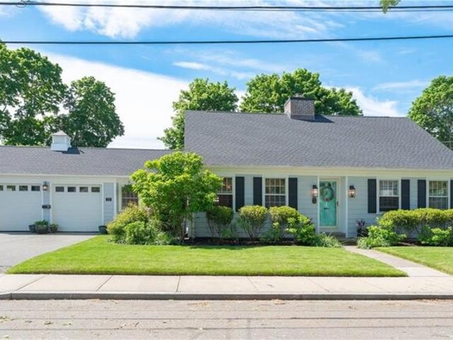Dyer St, Warren, Home For Sale
