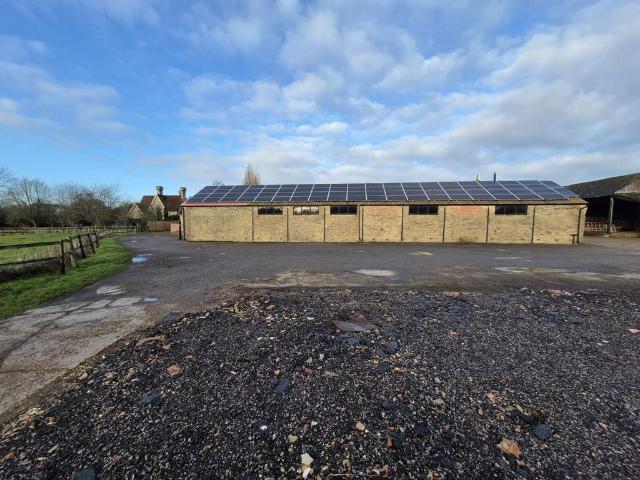 Dyke Lane, Wheathampstead, Hertfordshire Property to rent £2,218 pcm £512 pw