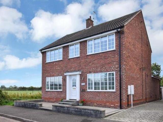Dykes End, Collingham, 4 Bedroom Detached