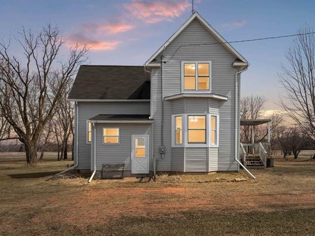 E10702 Eulrich Rd, Clintonville, WI 54929