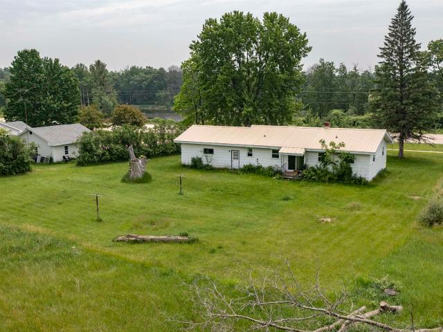 E1990 State Road 54, Waupaca, WI 54981 | MLS #50322 | Compass