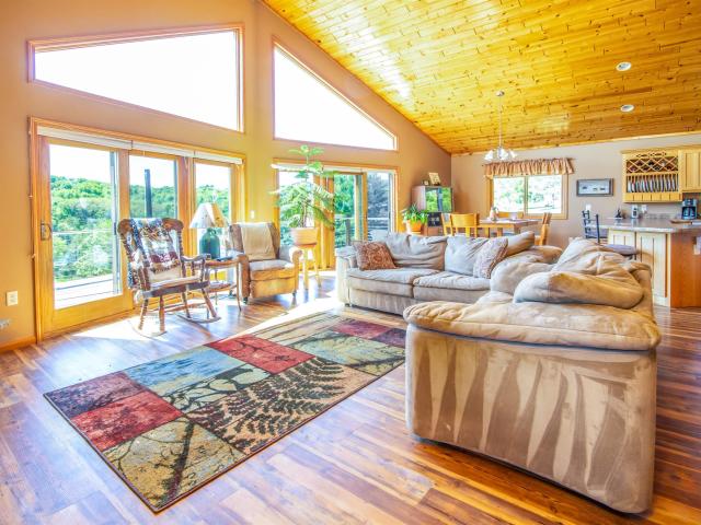 E2392 Black Forest Drive