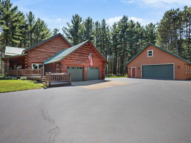 E4519 Maple Court