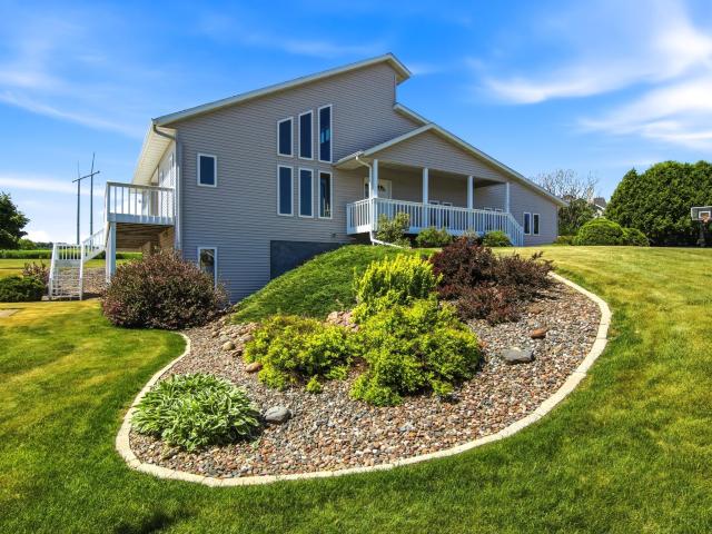 E4948 th Avenue