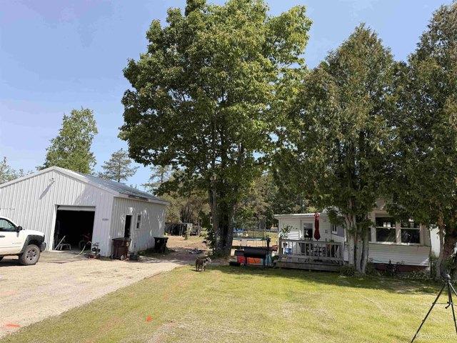 E5360 Woodland Ave, Au Train, MI 49806