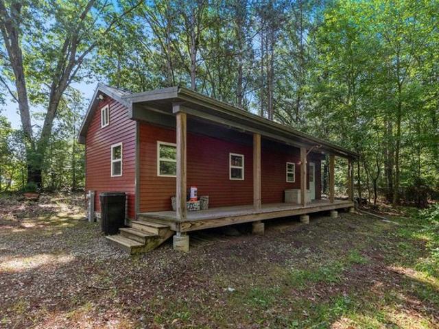 E6889 Guth Rd, Weyauwega, WI 54983