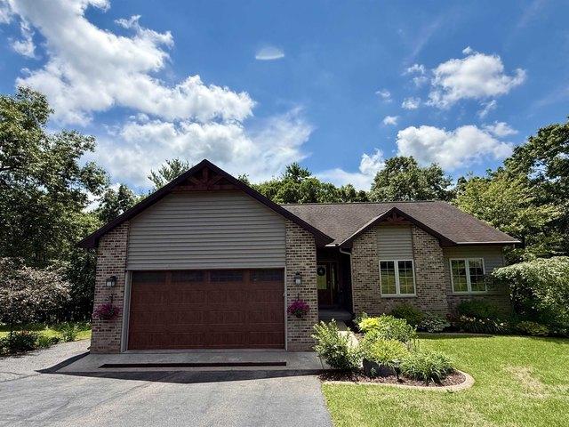 E9265 Pebblebeach Dr, Wisconsin Dells, WI 53965