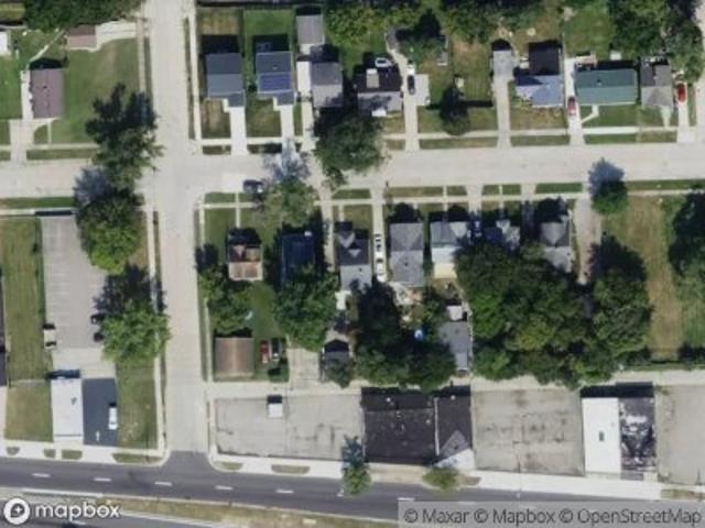 E Muir Ave