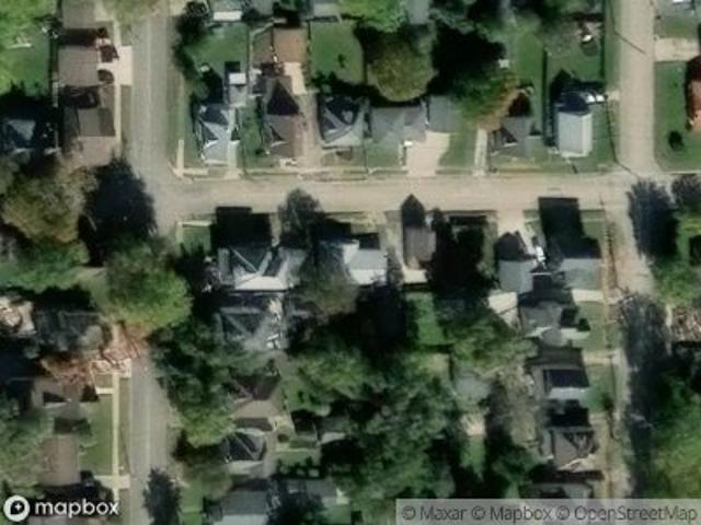E Myrtle St
