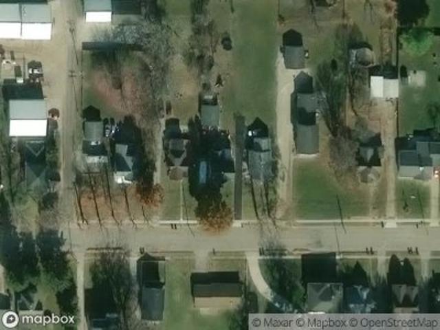 E Main St
