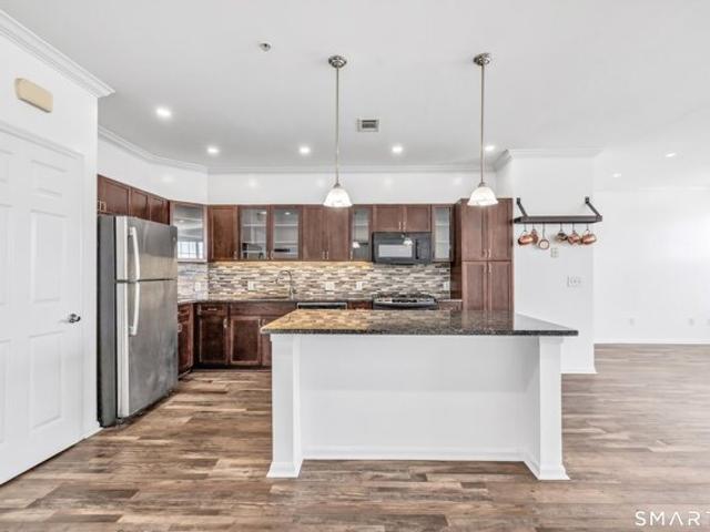 E Main St Apt,stamford, Condo For Sale
