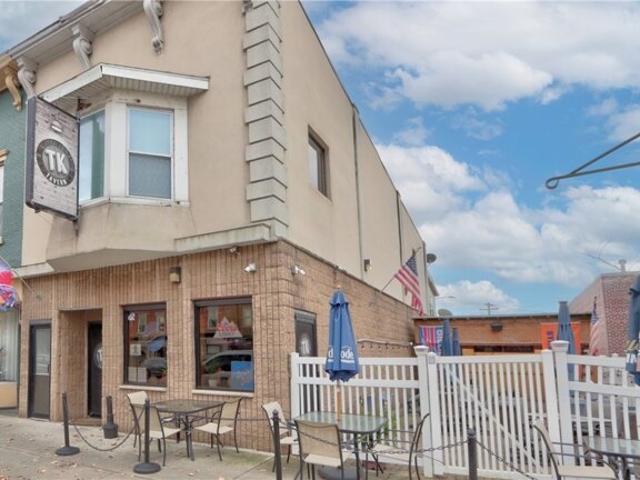 E Main St, Waterloo, Home For Sale