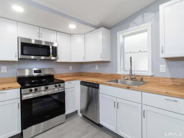 E Main St Trlr,branford, Property For Sale