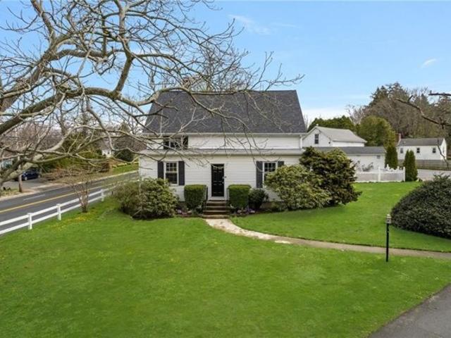 E Main Rd, Middletown, Home For Sale