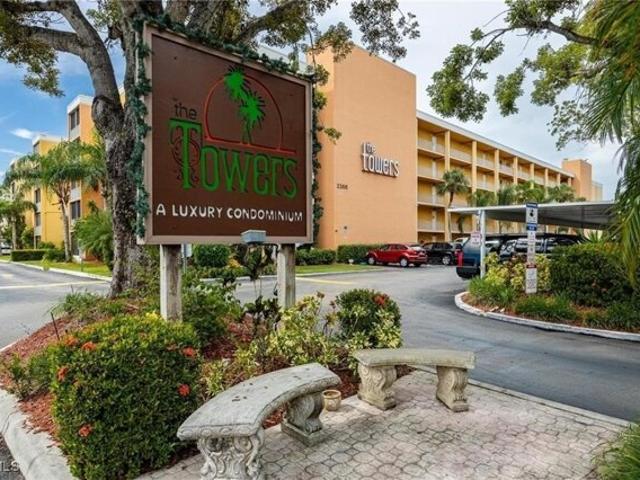 E Mall Dr Apt,fort Myers, Condo For Sale