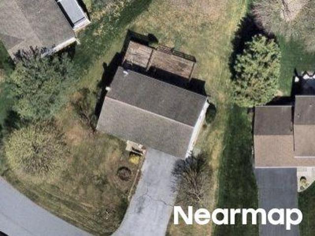 E Manor Dr