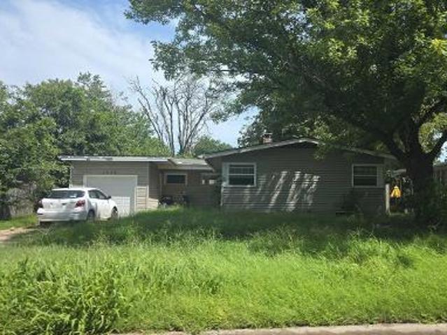 E Marion Rd