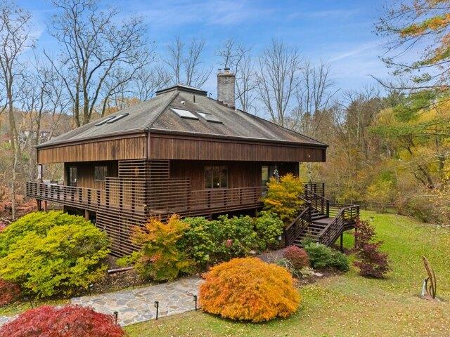 E Middle Patent Rd, Stamford, Home For Sale