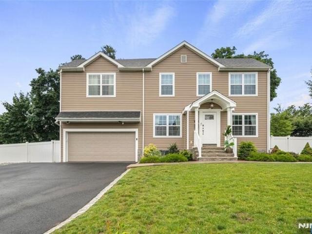 E Midland Ave, Paramus, Home For Sale
